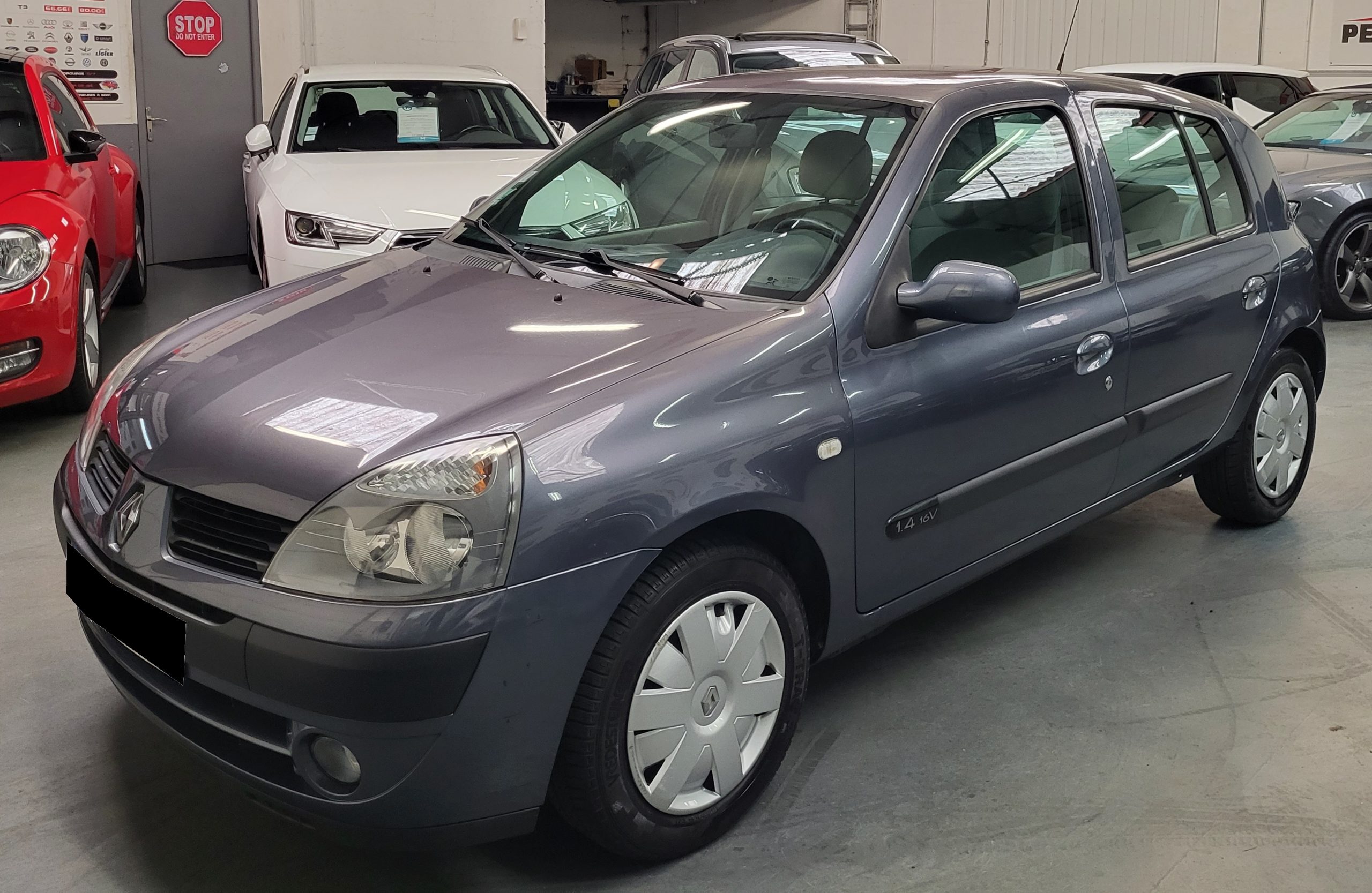 RENAULT Clio II Phase 2 1.6 i 16v 110cv Luxe Privilège (Suivi Renault ...