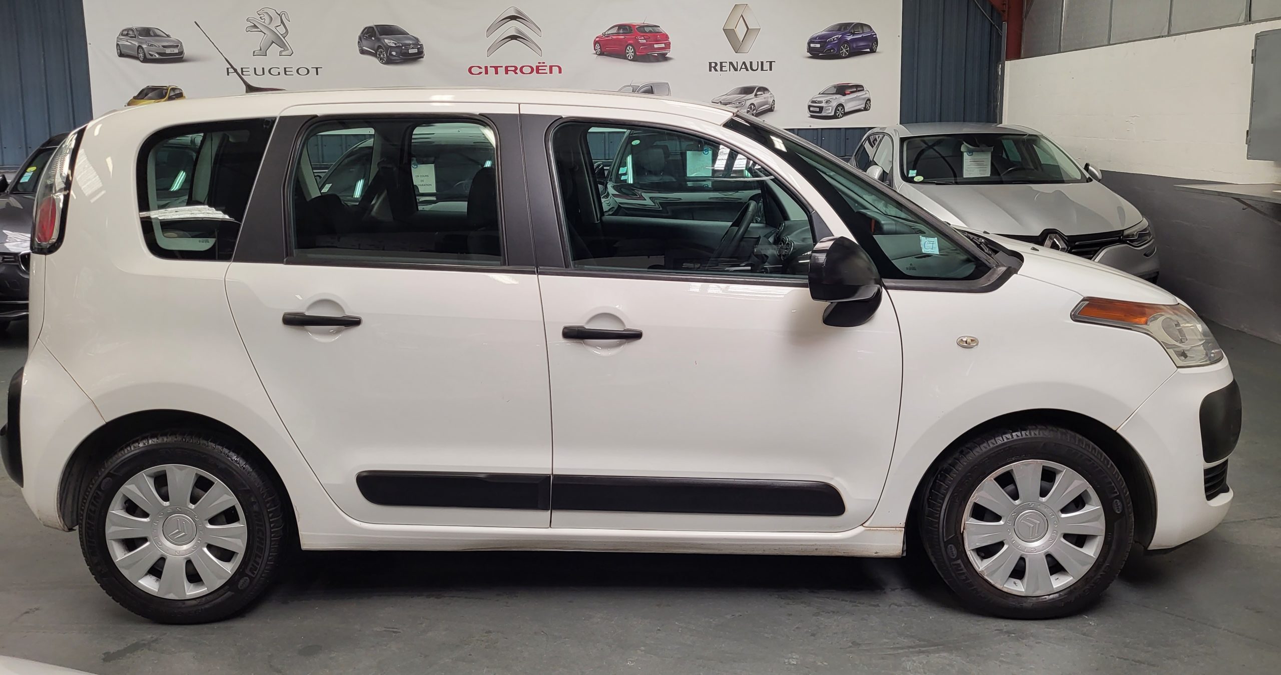 CITROEN C3 Picasso 1.4 VTi 16v 95cv Attraction - Performance Auto ...