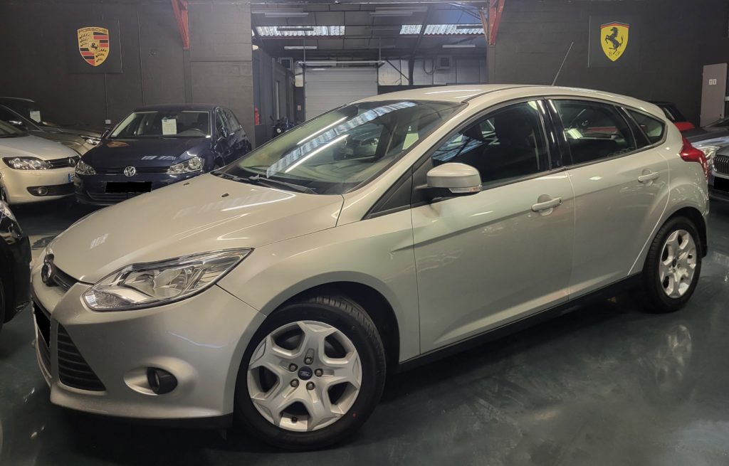 FORD Focus III 1.6 TDCi FAP S&S 95cv Trend - Performance Auto, achat ...
